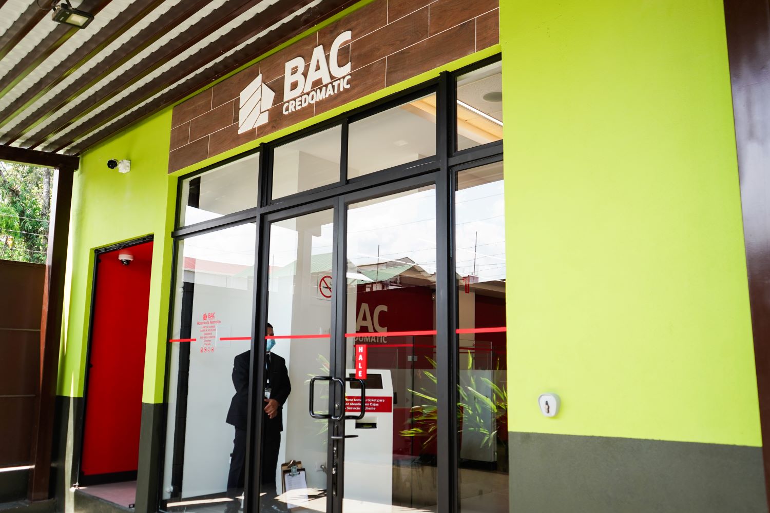 BAC inaugura dos nuevas agencias bancarias - Quinto Poder