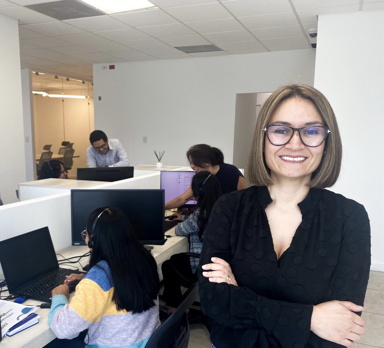 WEConnect lanza su libro con 51 historias de mujeres empresarias ...