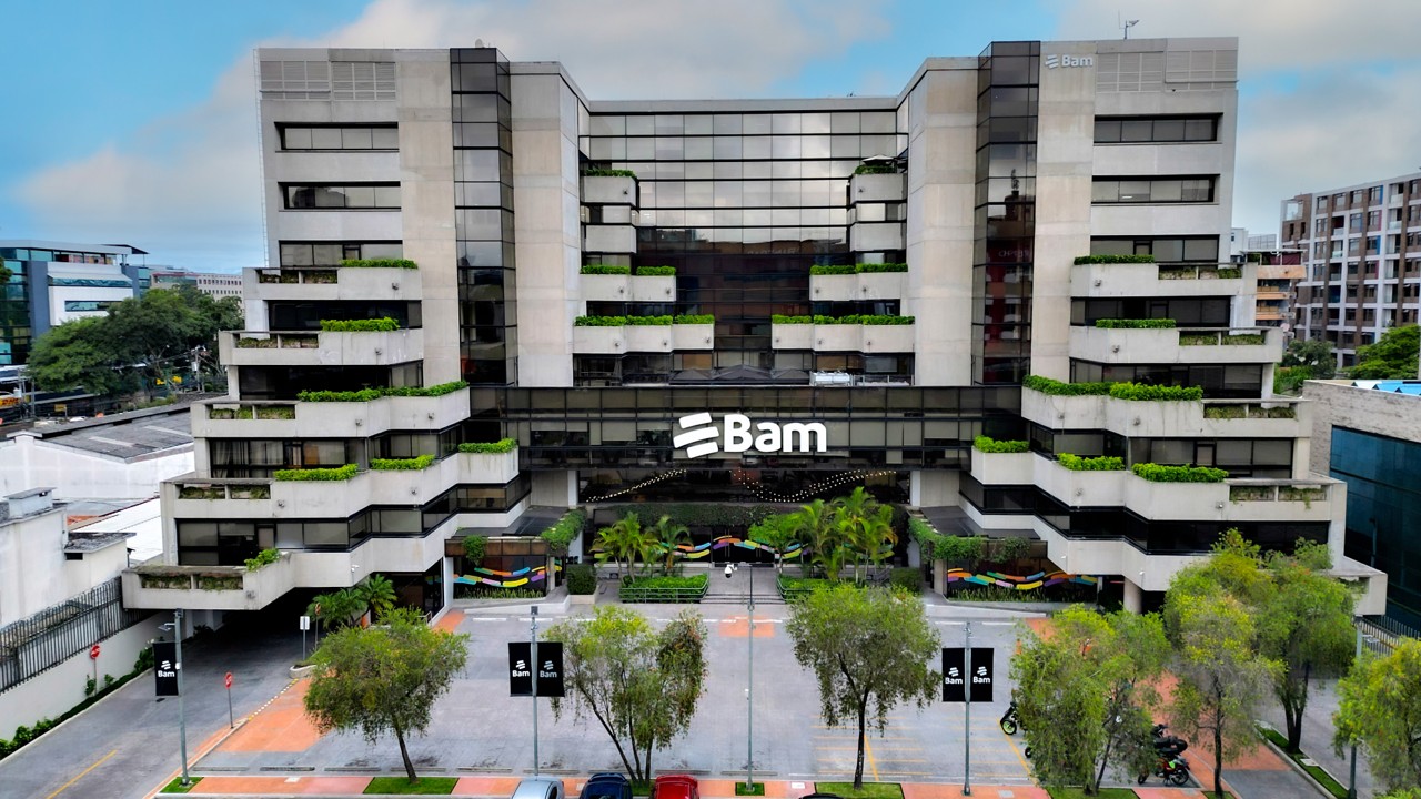Tiene 99 años de innovación y compromiso: El legado de Bam en la banca ...